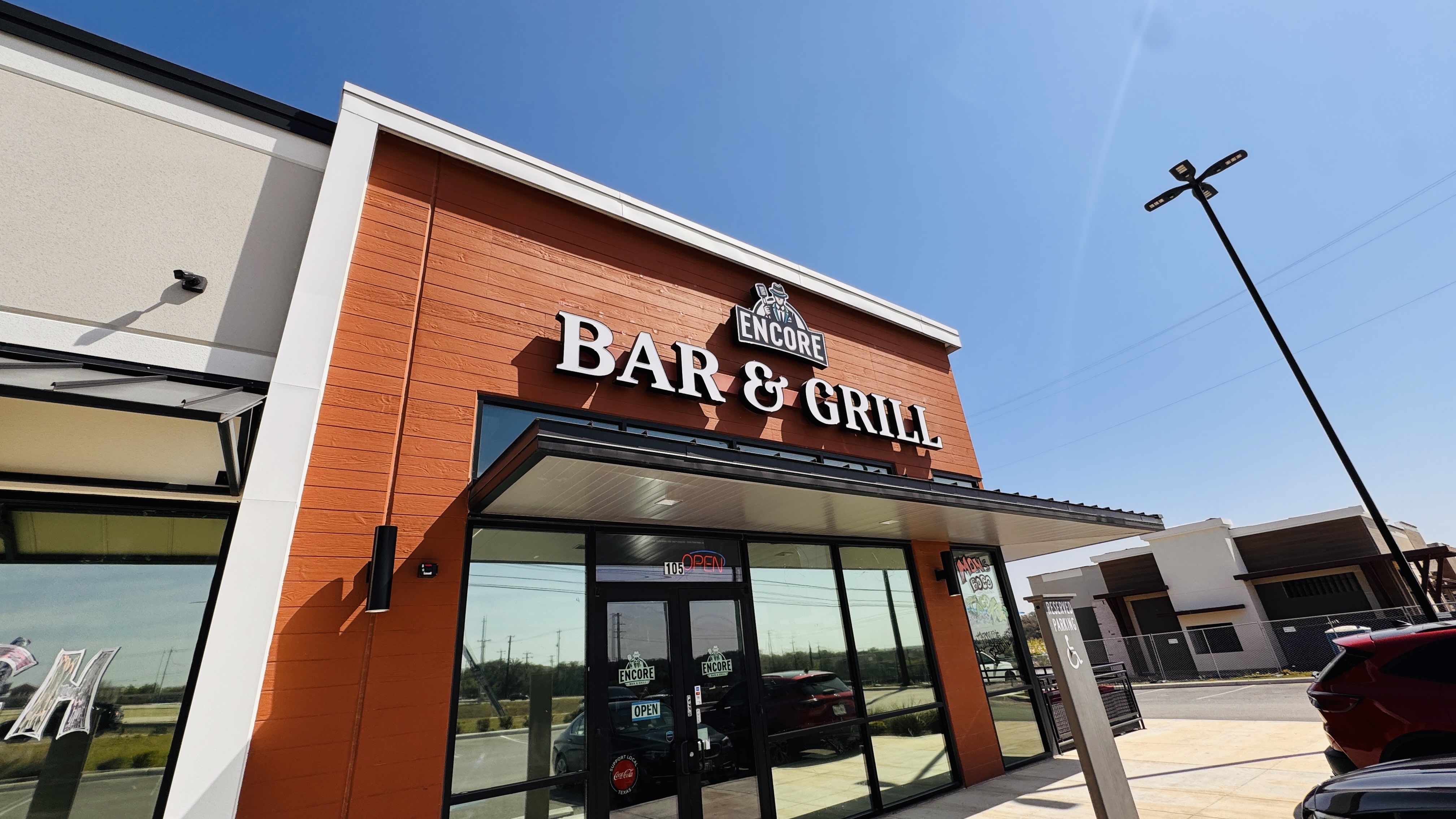 Encore Bar & Grill | San Antonio, TX